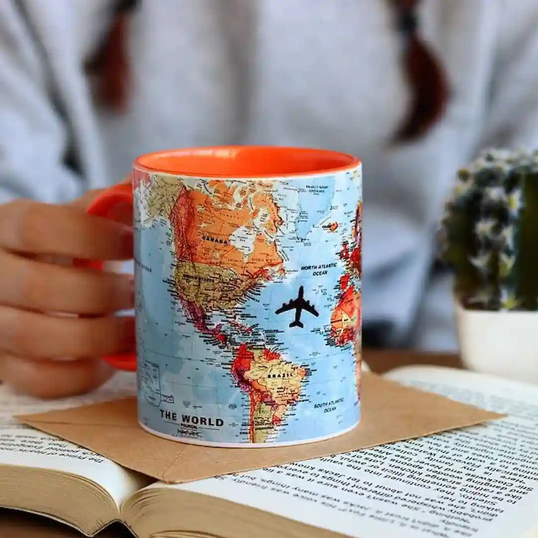 WORLD'S MAP: GRAPHIC MUG